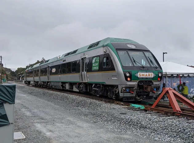 SMART Celebrates Larkspur Extension - Streetsblog California